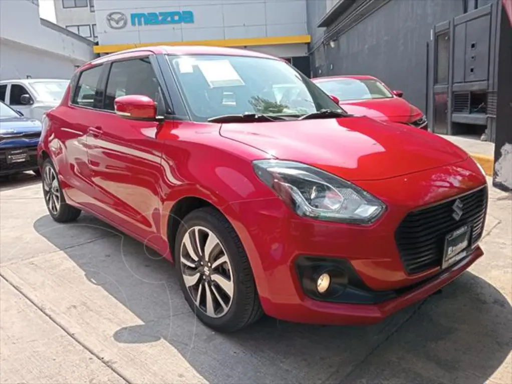 Suzuki Swift GLX Aut usado (2019) color Rojo precio $235,000