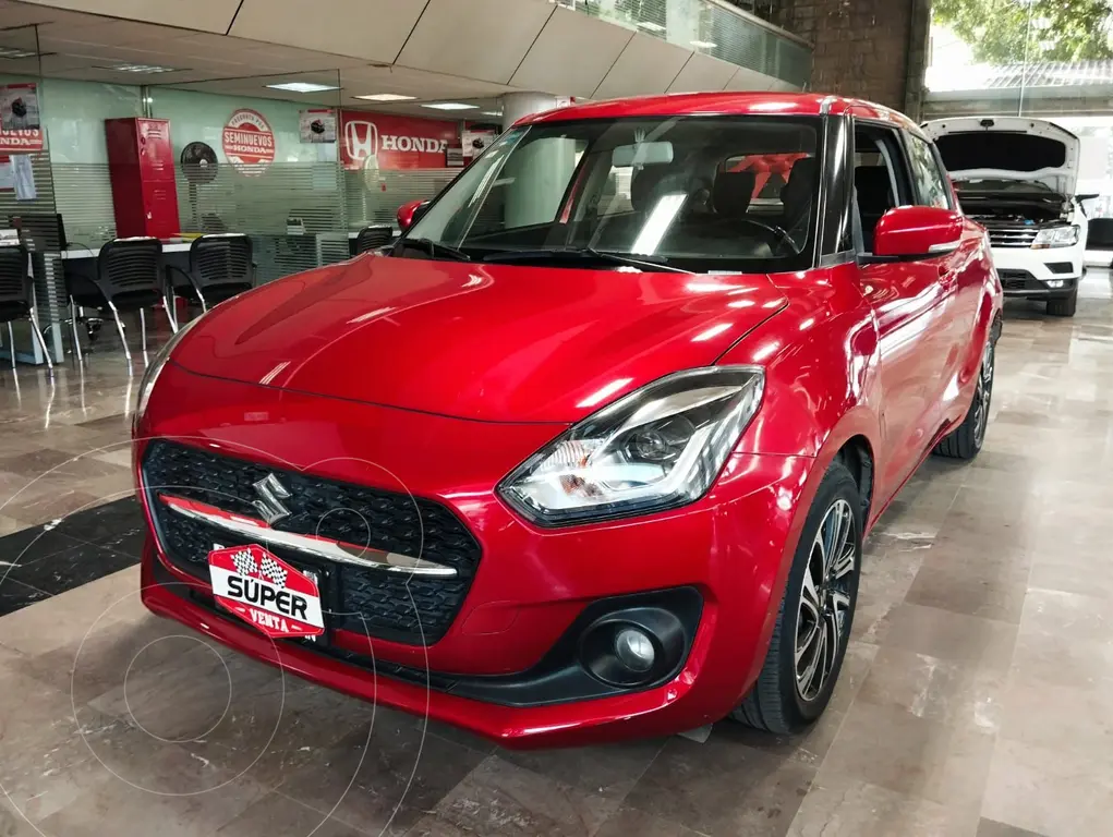 Suzuki Swift GLX usado (2021) color Rojo precio $289,000