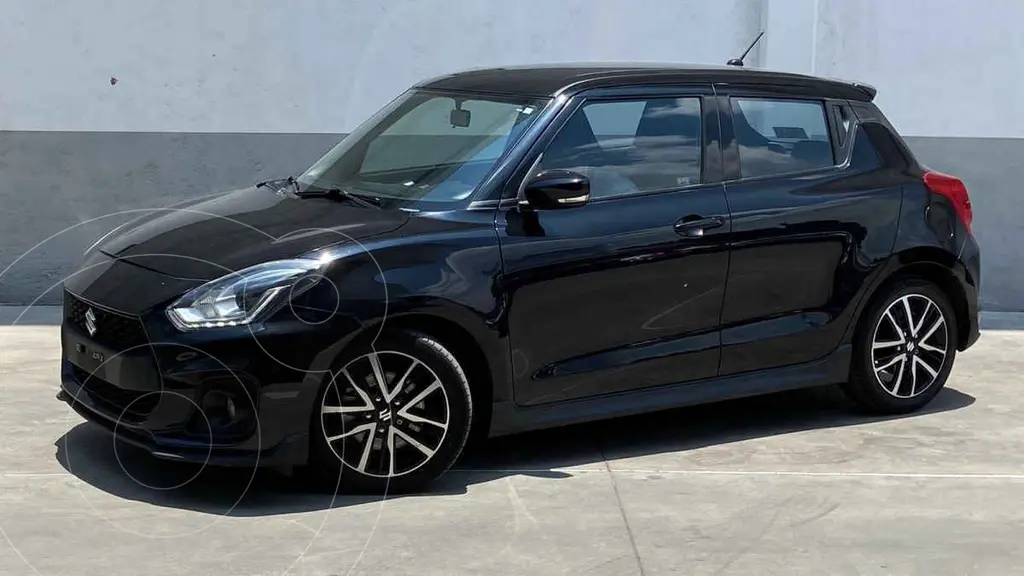 Suzuki Swift Booster Jet Aut usado (2021) color Negro precio $369,000