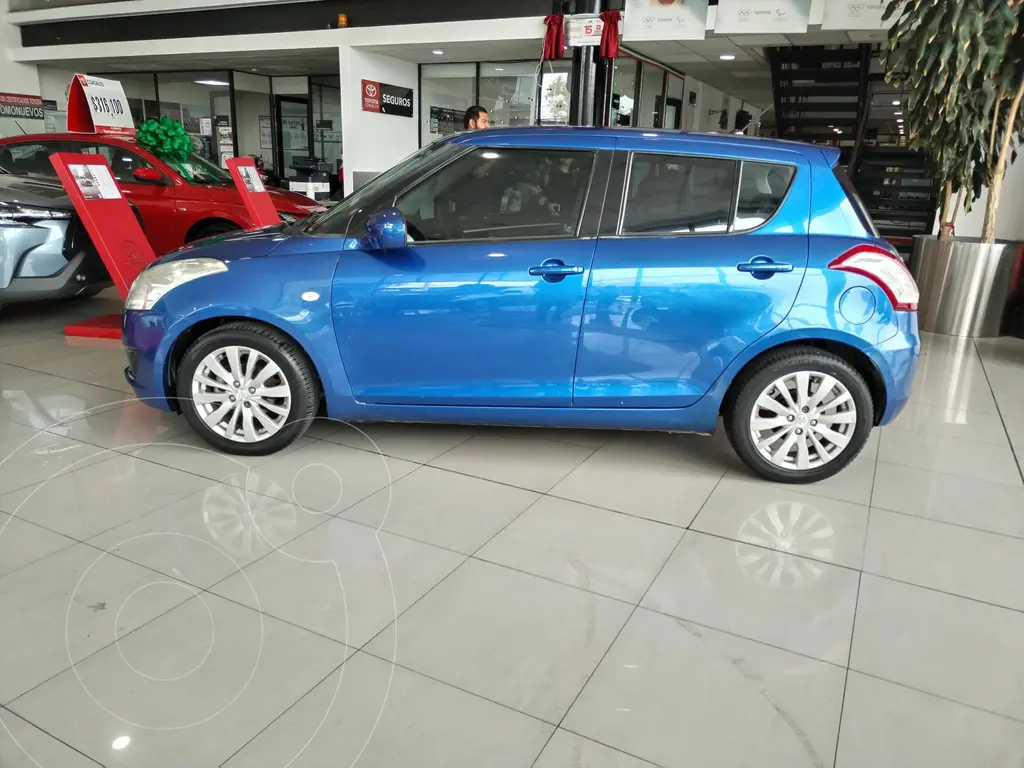Suzuki Swift GLS usado (2013) color Azul precio $155,000