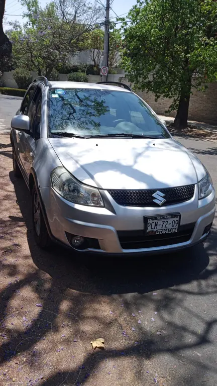 Suzuki SX4 X-Over 2.0L Aut. usado (2012) color Plata Metalico precio ...