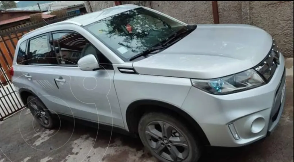 Suzuki Vitara 1.6L GLX 4WD usado (2019) color Plata precio $13.200.000