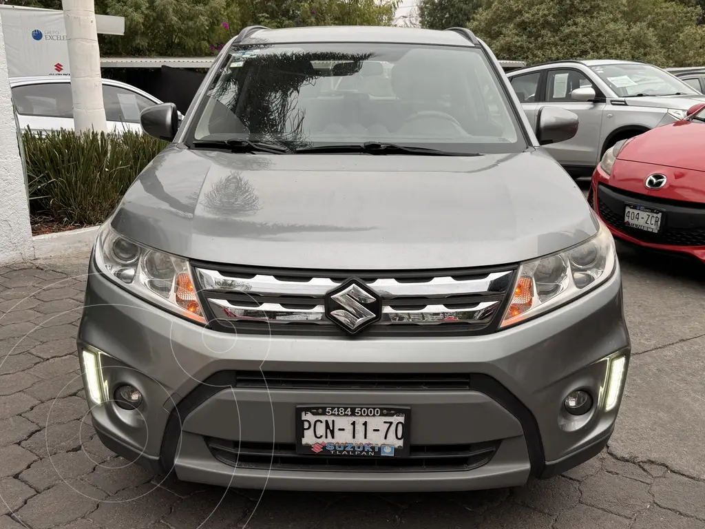 Suzuki Vitara GLS usado (2017) color Plata Paladio precio $245,000