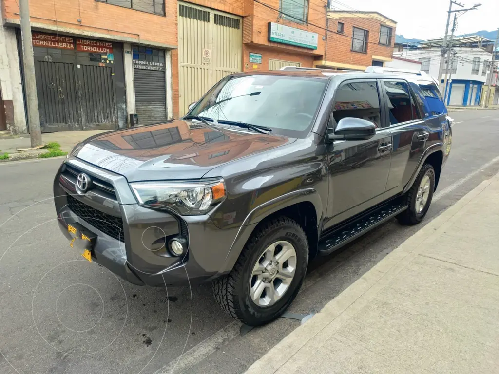 Toyota 4Runner SR5 Edicion Especial usado (2020) color Gris precio $230 ...
