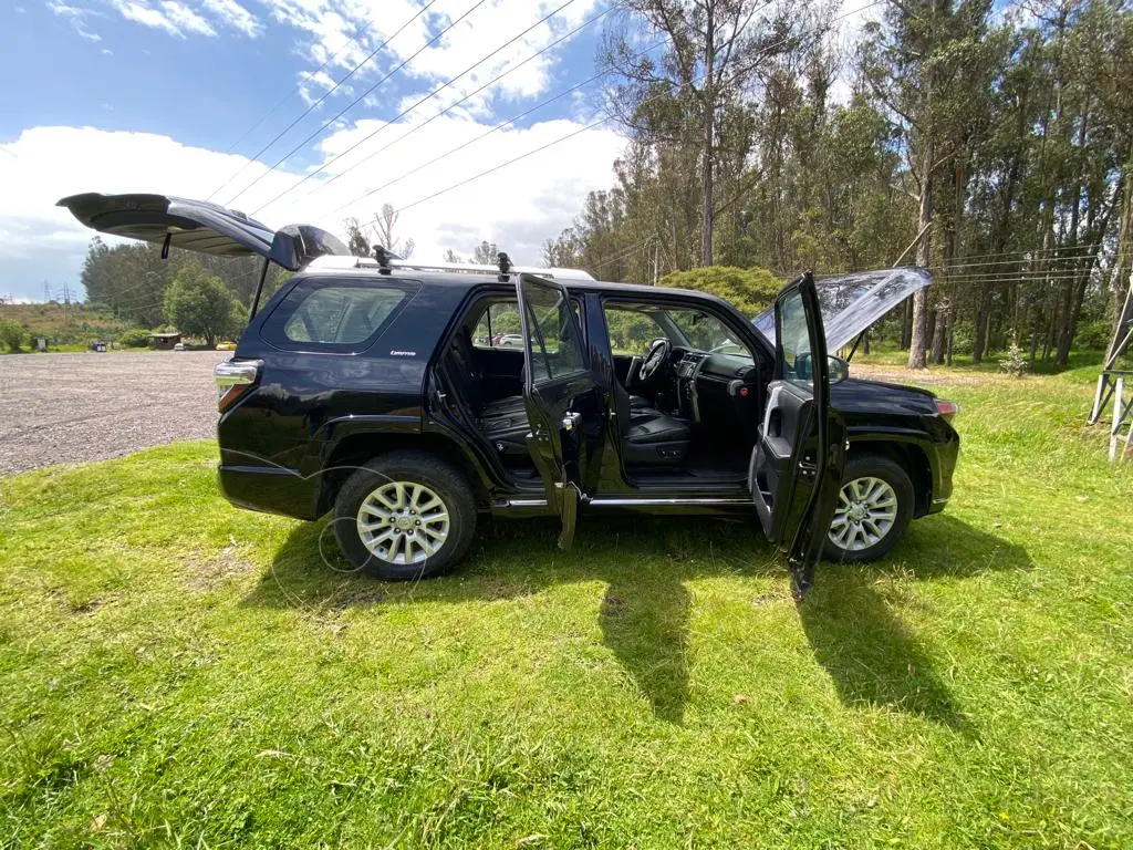 Toyota 4Runner Limited usado (2015) color Negro precio u$s62.500