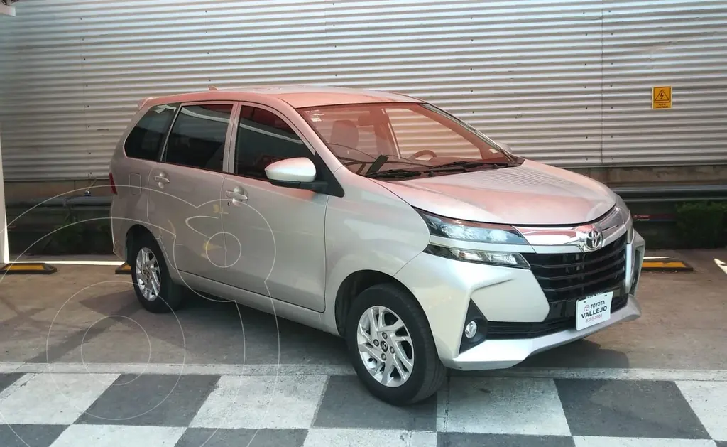 Toyota Avanza XLE usado (2021) precio $340,000