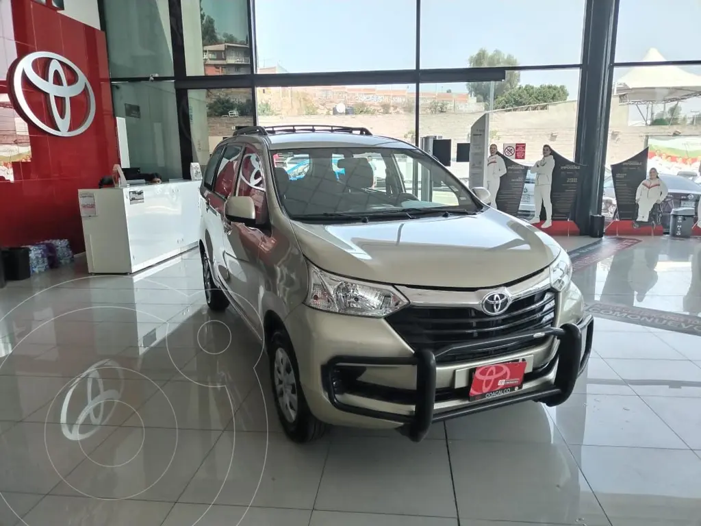 Toyota Avanza LE Aut usado (2019) color Dorado precio $279,000