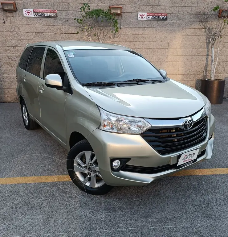 Toyota Avanza XLE Aut usado (2018) color Dorado precio $292,000