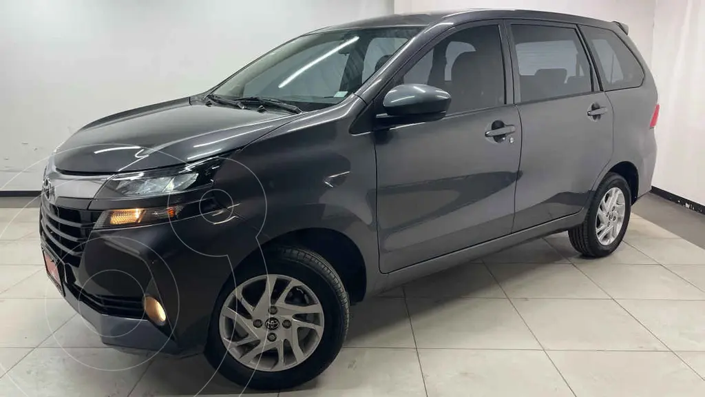 Toyota Avanza XLE usado (2021) color Gris precio $345,000