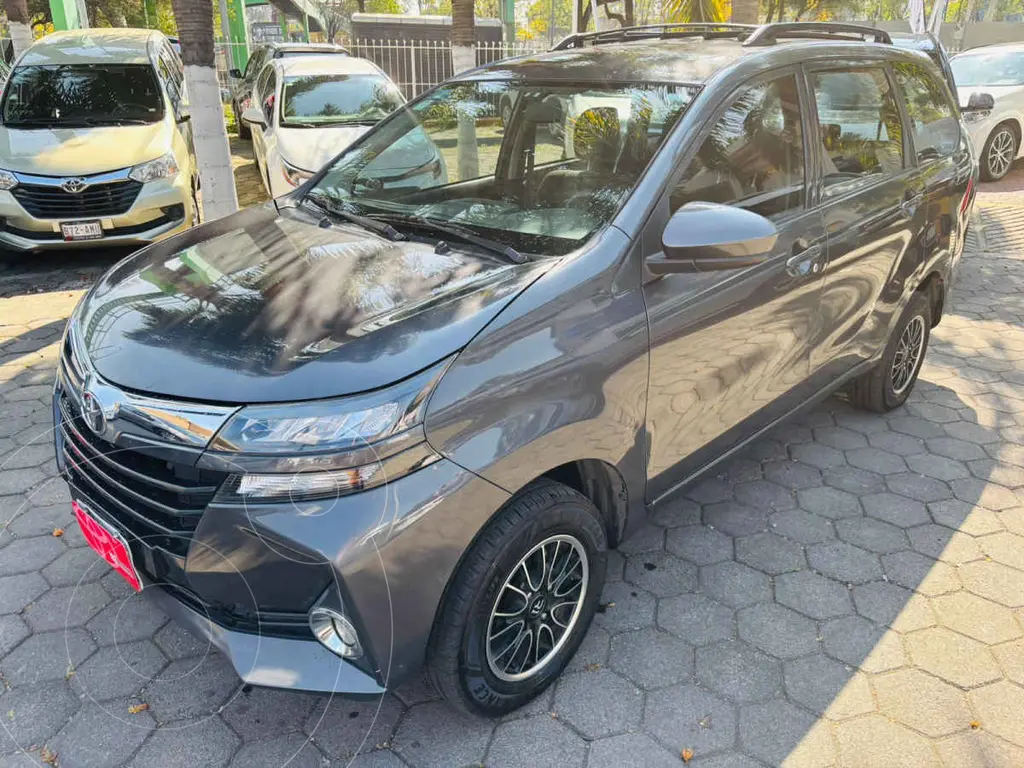 Toyota Avanza LE usado (2021) color Gris precio $269,000