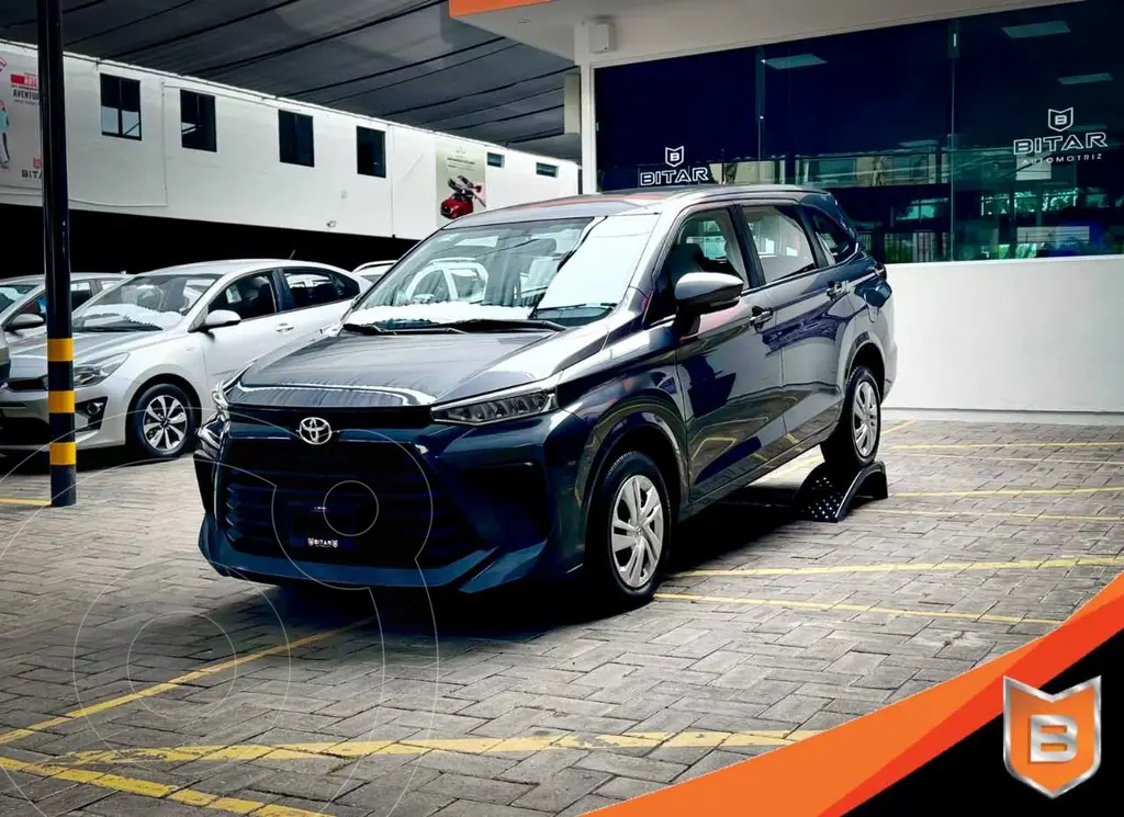 Toyota Avanza LE usado (2022) color Gris precio $319,900