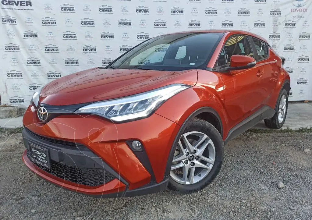 Toyota C-HR 2.0L usado (2020) color Naranja precio $465,900