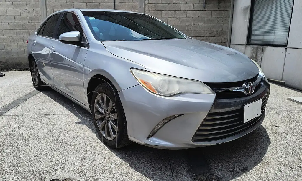 Toyota Camry XLE 2.5L Navegacion usado (2015) color plateado precio ...
