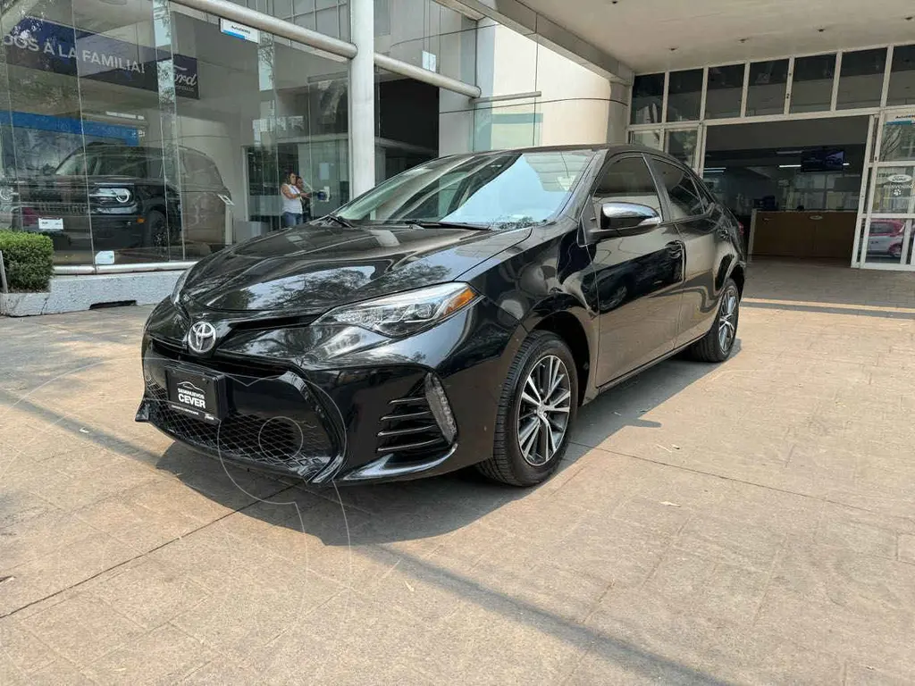 Toyota Corolla SE Aut usado (2017) color Negro precio $235,000