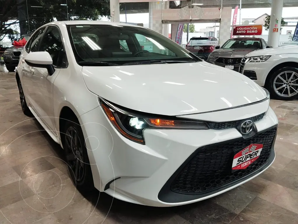 Toyota Corolla Base Aut usado (2021) color Blanco precio $309,000