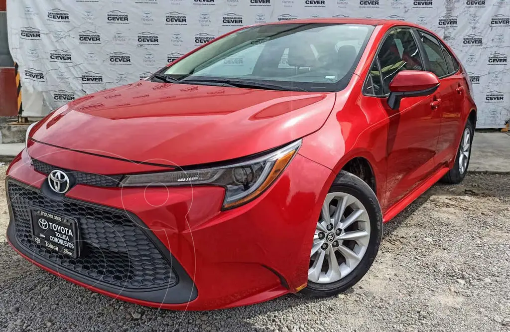 Toyota Corolla LE Aut usado (2021) color Rojo precio $407,900