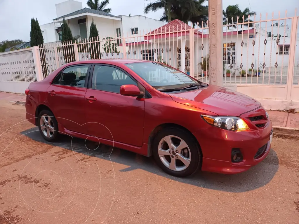 Toyota Corolla LE 1.8L usado (2011) color Rojo precio $143,000