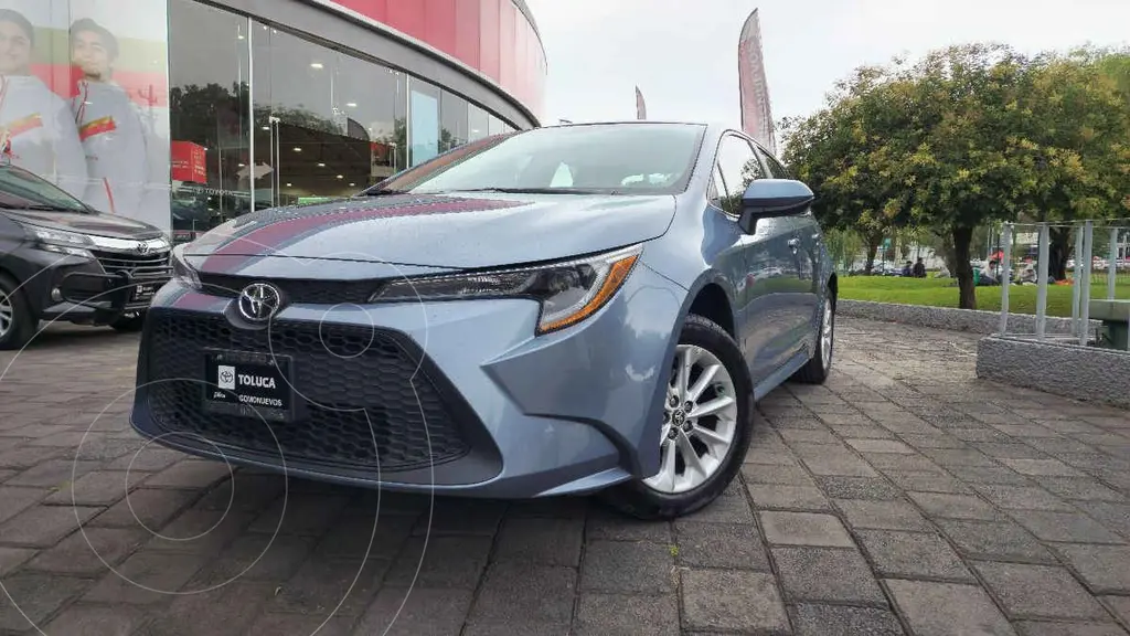 Toyota Corolla LE Aut usado (2021) color Azul precio $390,000