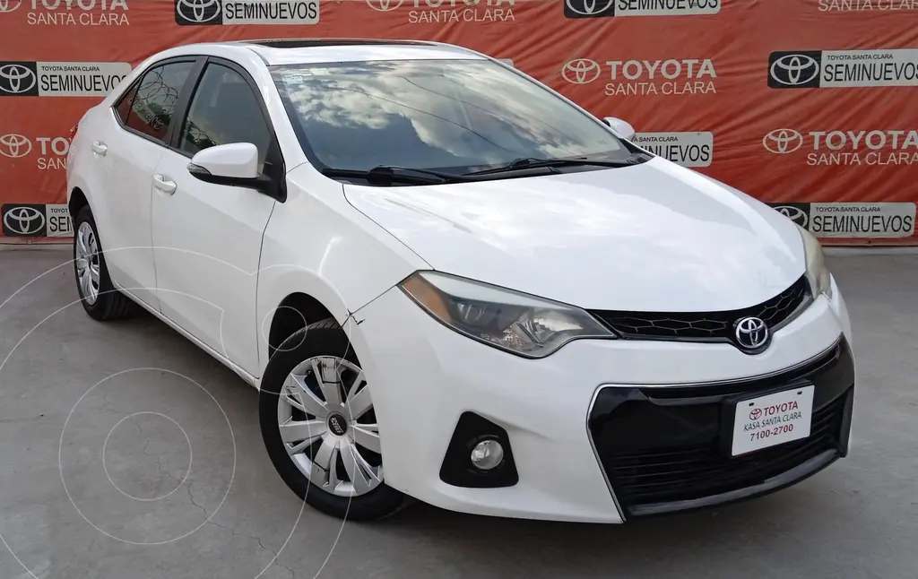 Toyota Corolla Base usado (2015) color Blanco precio $229,000
