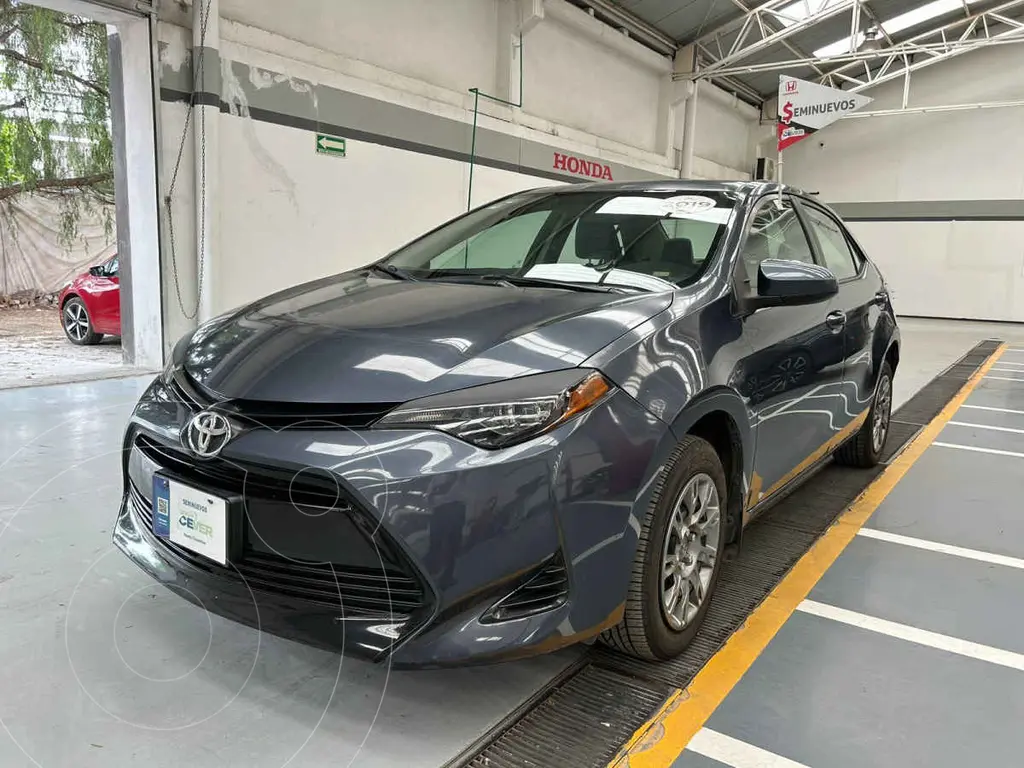 Toyota Corolla Base Aut usado (2019) color Azul precio $299,000