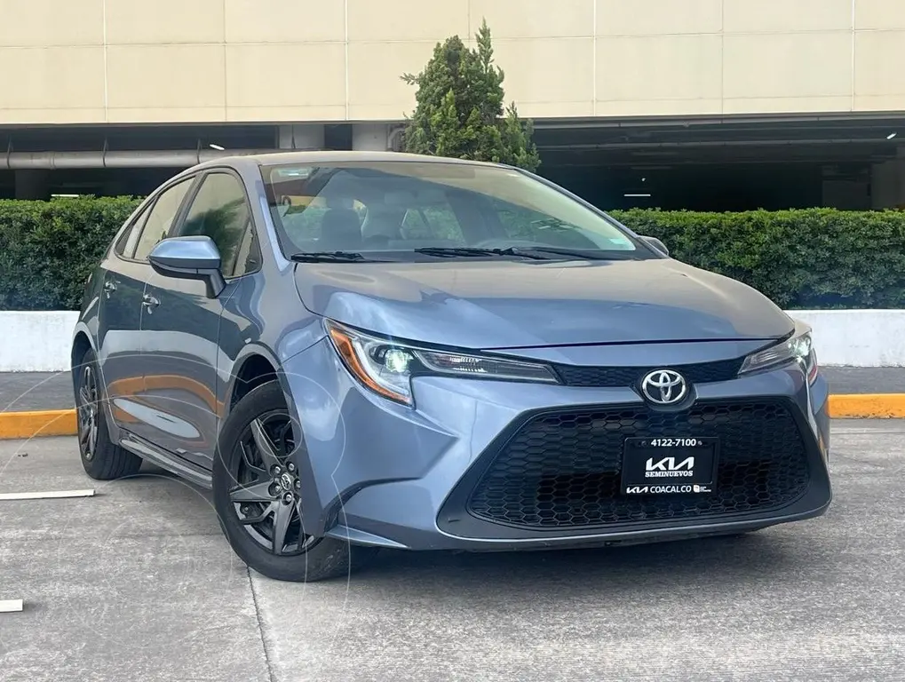 Toyota Corolla Base Aut usado (2021) color Gris precio $319,800