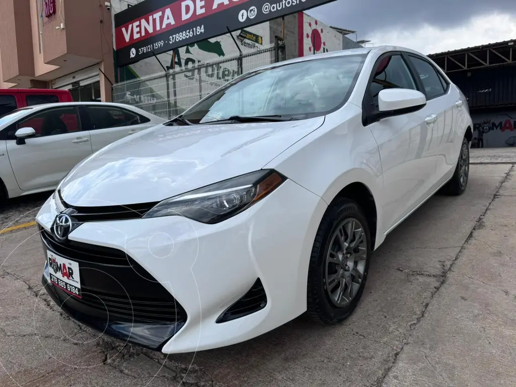 Toyota Corolla Base Aut usado (2019) color Blanco precio $279,999