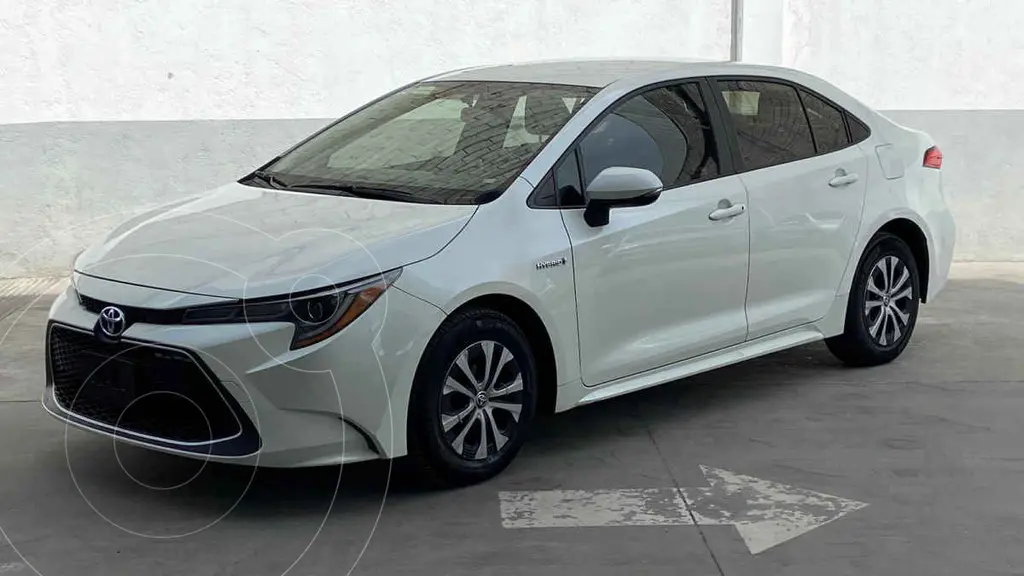 Toyota Corolla LE 1.8L Aut usado (2020) color Blanco precio $399,000