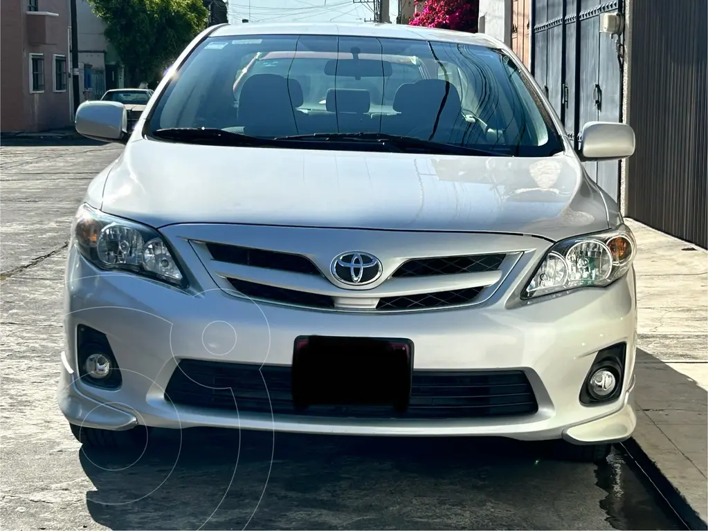 Toyota Corolla XRS 2.4L usado (2012) color Plata precio $160,000