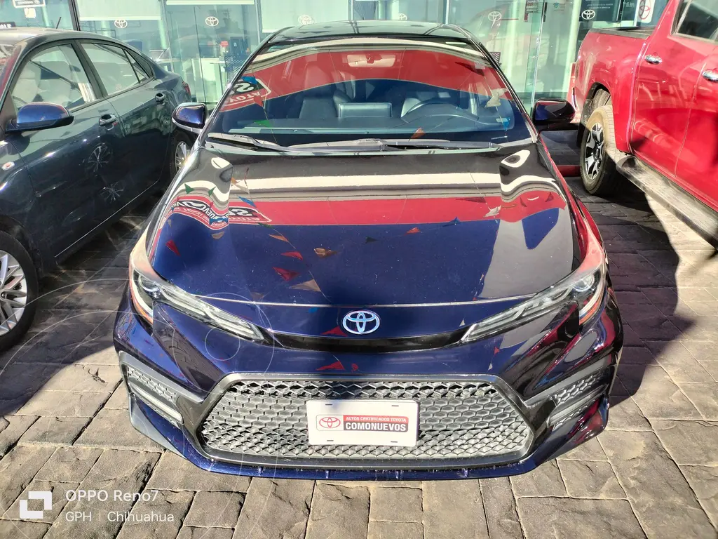 Toyota Corolla SE Aut usado (2020) color Azul Marino precio $398,000