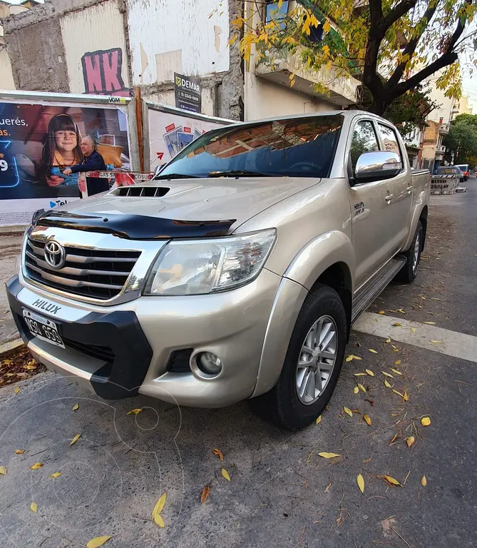 Toyota Hilux 3.0 4x4 SRV TDi DC Cuero usado (2014) color Beige precio u ...