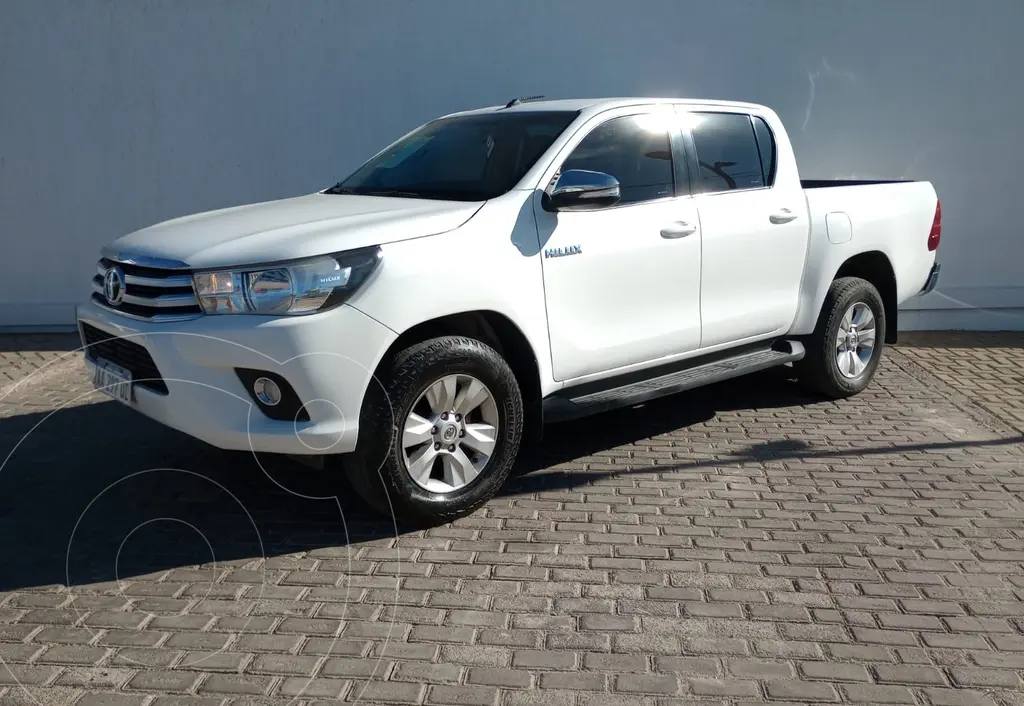 Toyota Hilux HILUX L/16 2.8 DC 4X2 TDI SRV usado (2016) color Blanco ...
