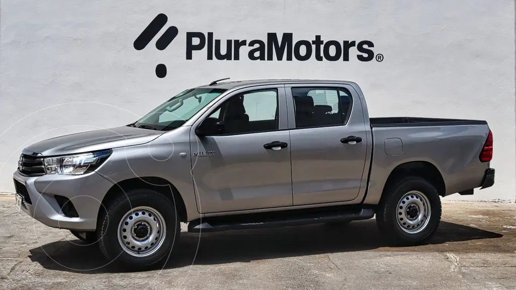 Toyota Hilux Cabina Doble Base financiado en mensualidades enganche $86,900 mensualidades desde ...