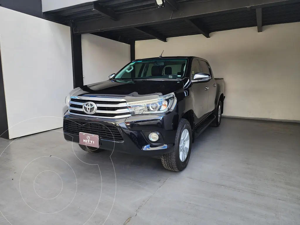 Toyota Hilux Cabina Doble Diesel 4X4 Aut usado (2020) color Negro precio $639,000
