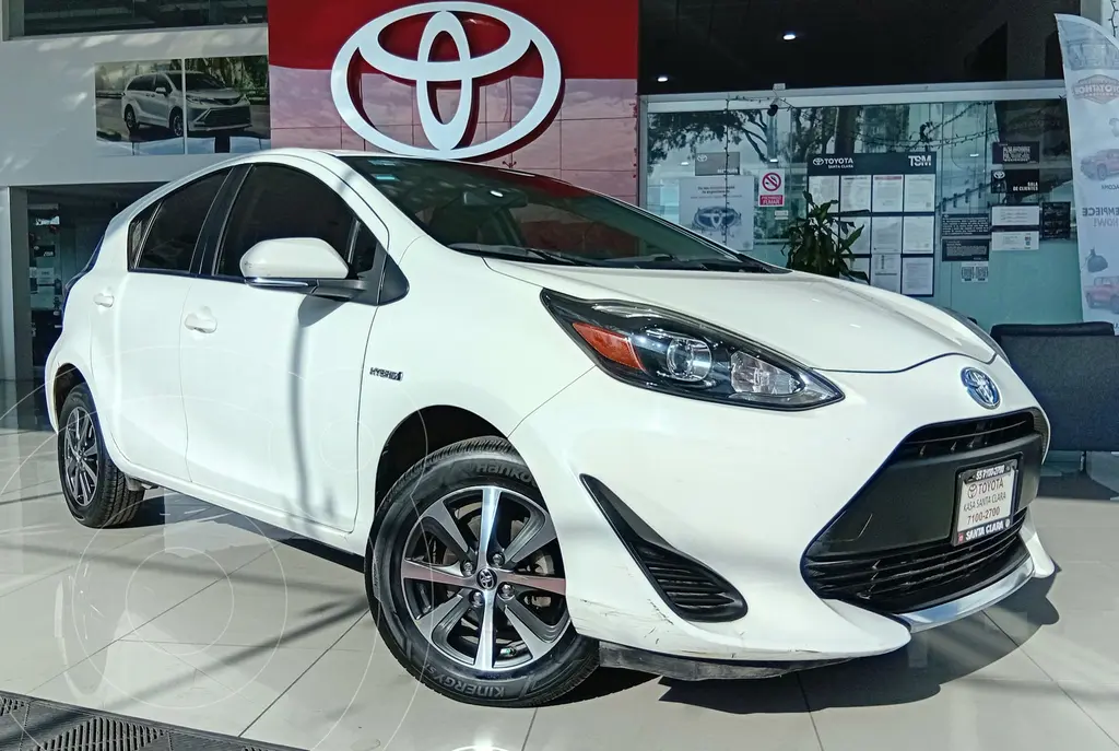 Toyota Prius C 1.5L financiado en mensualidades enganche $129,580 ...