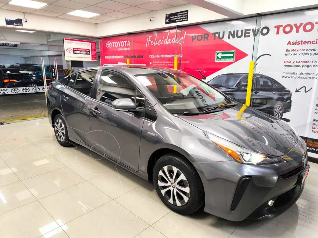 Toyota Prius Premium usado (2020) color Gris precio $377,100