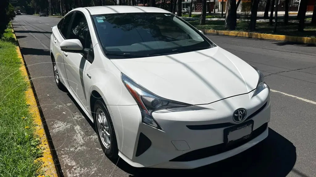 Toyota Prius BASE usado (2016) color Blanco precio $249,900