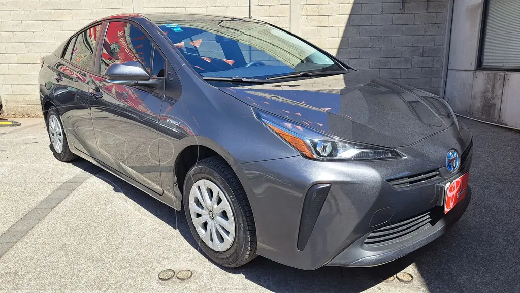 Toyota Prius BASE usado (2019) color Gris Oscuro precio $375,000