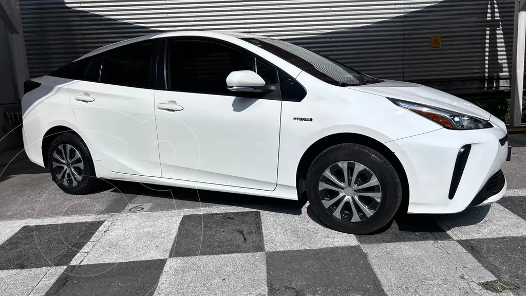 Toyota Prius Base usado (2021) color Blanco precio $350,000
