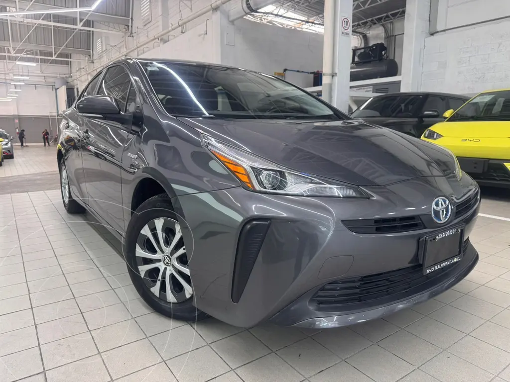 Toyota Prius Base usado (2020) color Gris precio $319,900
