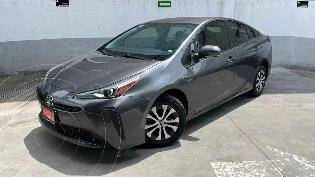 Toyota Prius Base usado (2021) color Gris precio $409,000