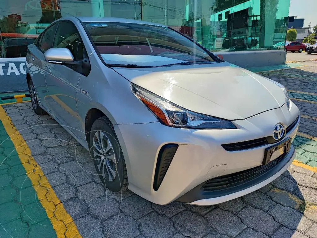 Toyota Prius Base usado (2020) color Plata precio $395,000