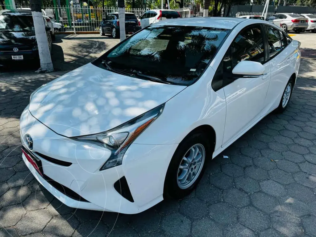 Toyota Prius BASE usado (2018) color Blanco precio $287,000
