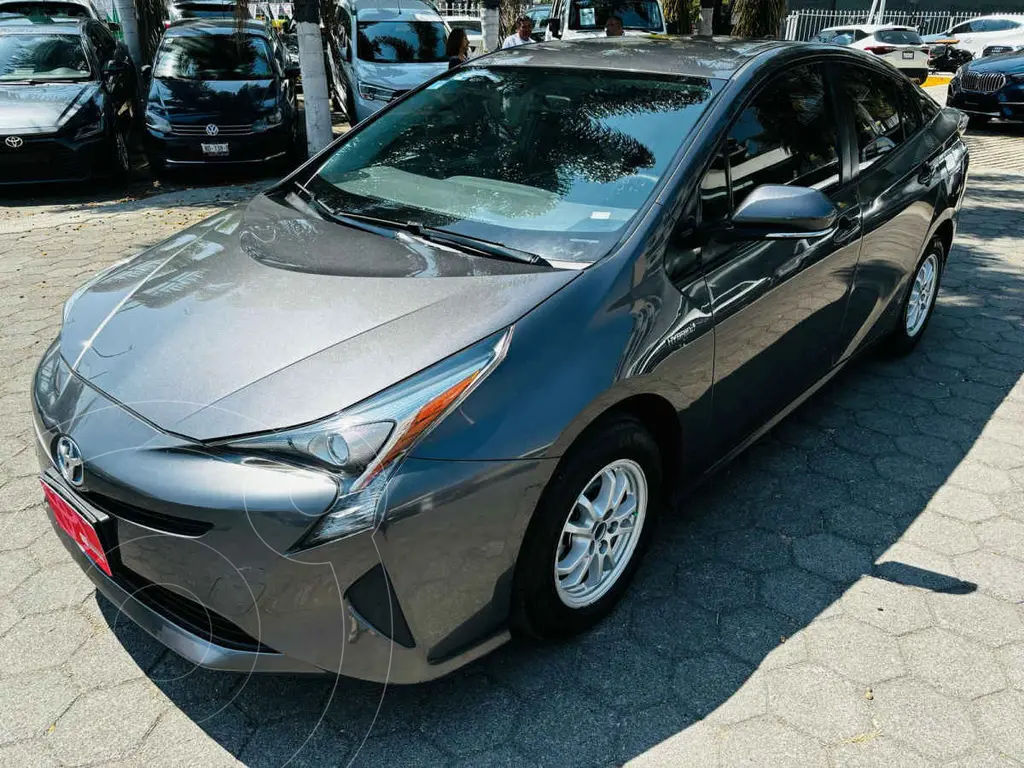 Toyota Prius BASE usado (2018) color Gris precio $277,000