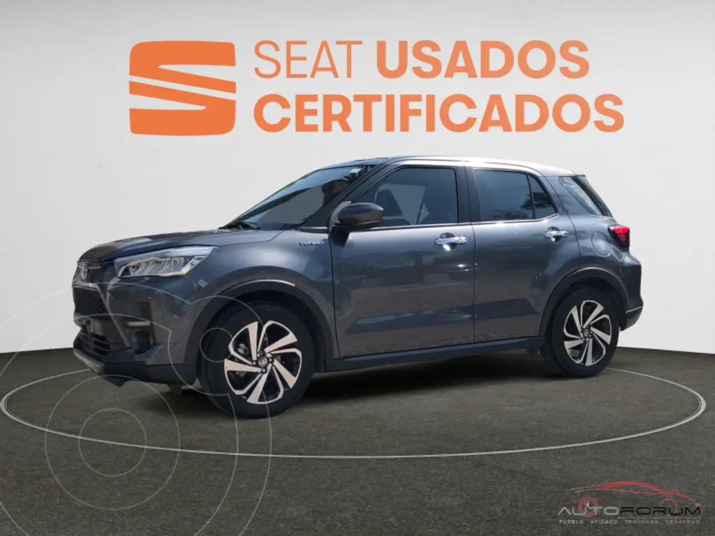 Toyota Raize XLE Aut usado (2024) color Gris precio $369,900