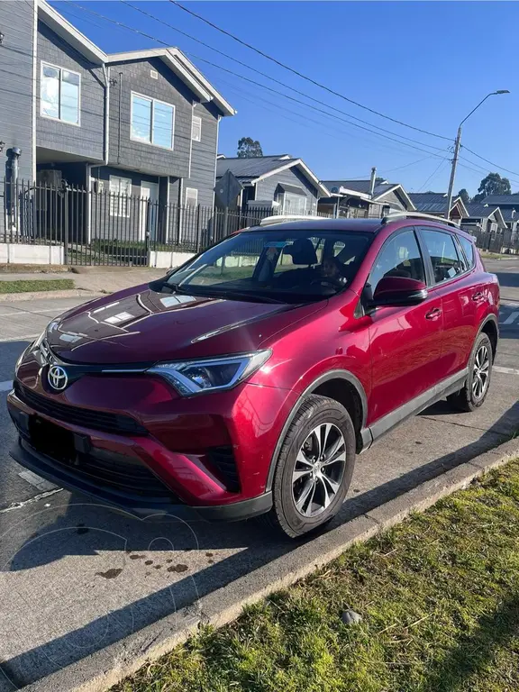 Toyota Rav4 2.0 Lujo 4X4 usado (2018) color Rojo Perla precio $13.400.000