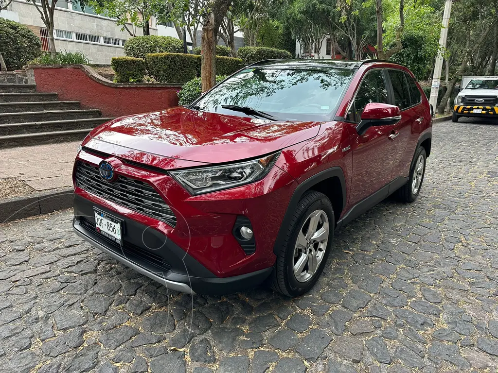 Toyota RAV4 Limited usado (2021) color Vino Tinto precio $576,000