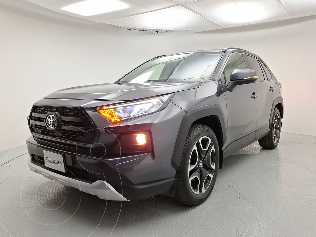 Toyota RAV4 Adventure usado (2019) color Gris precio $479,000