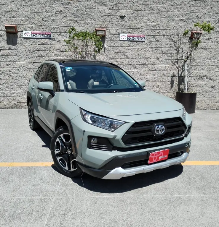 Toyota RAV4 Adventure usado (2019) color Verde precio $539,000