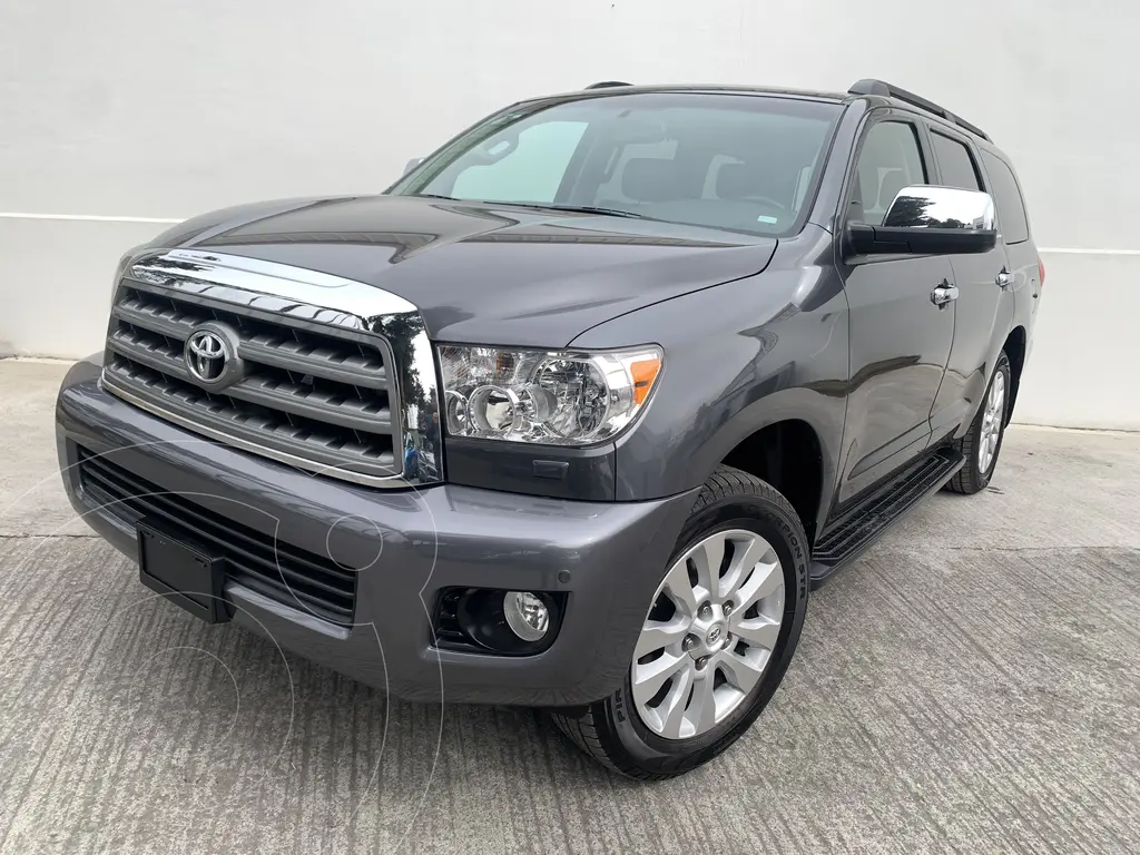 Toyota Sequoia Platinum usado (2017) color Plata precio $658,000