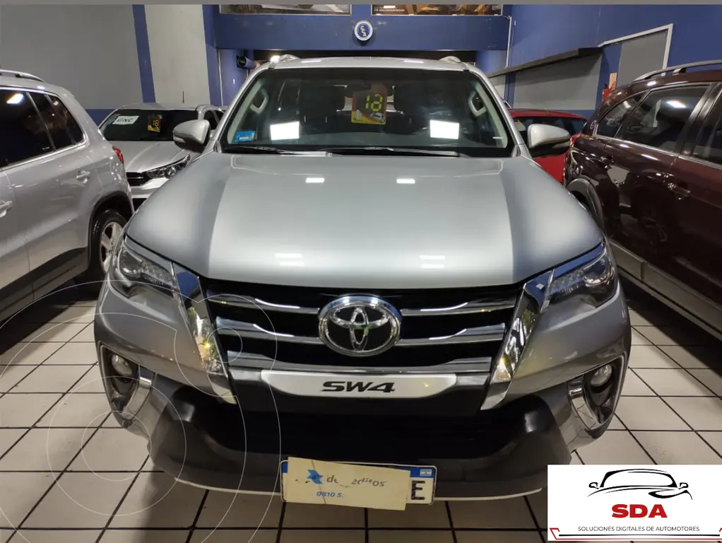 Toyota SW4 SRX 7 Pas usado (2016) color Plata Metalizado precio u$s36.000